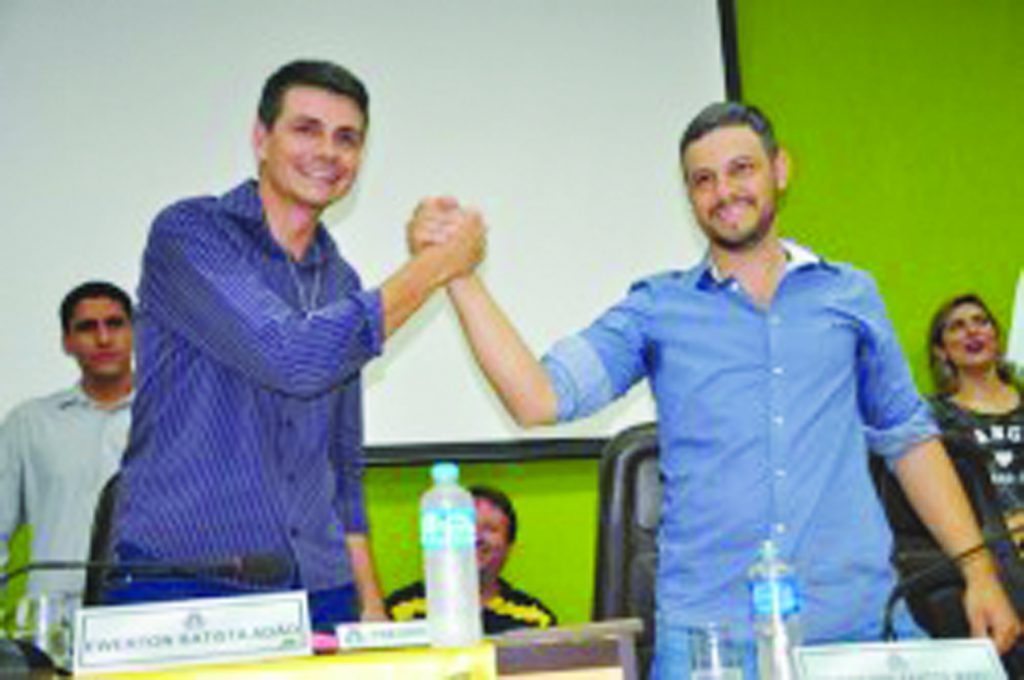 Convenção definiu candidatura de Rafael Bolacha e Tiago Albano ... Convenção definiu candidatura de Rafael Bolacha e Tiago Albano ...