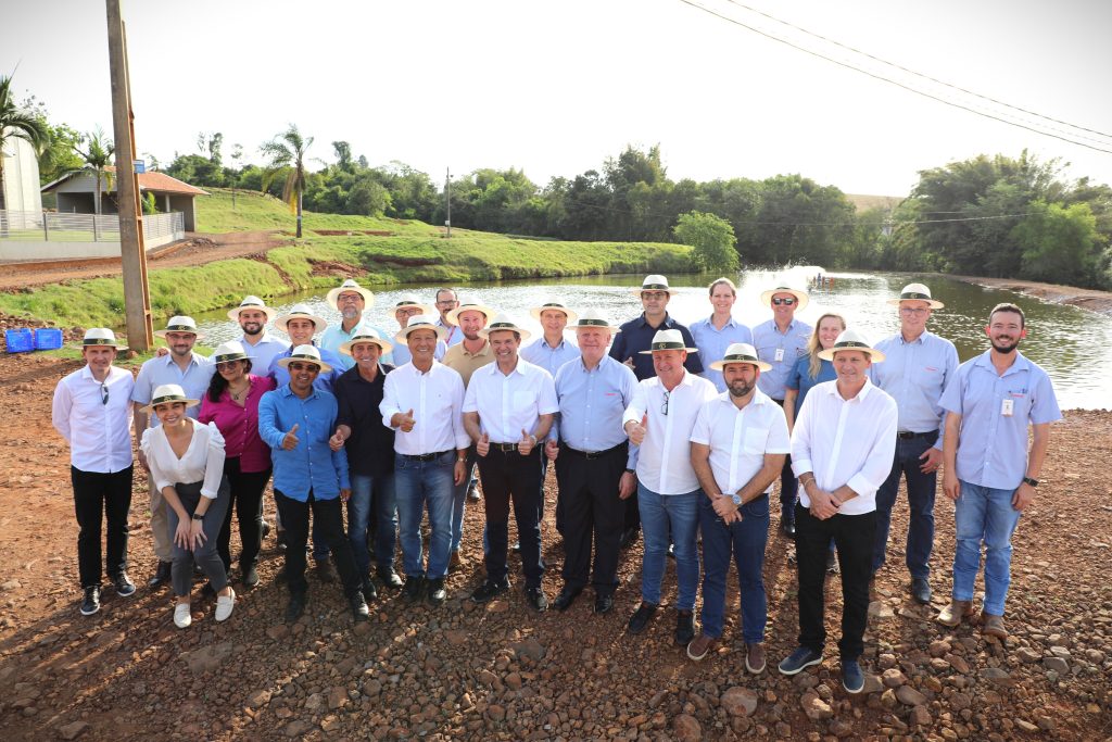 Ministro da Pesca conhece modelo de piscicultura integrada da Copacol ...