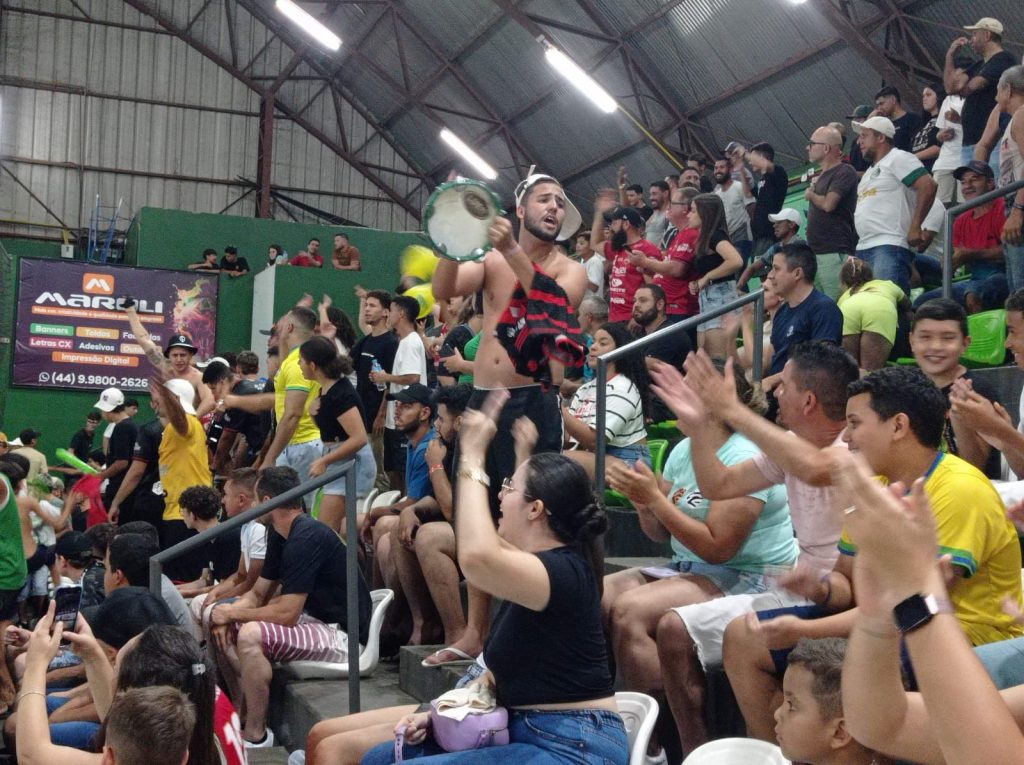 Com o apoio da torcida, a ADGG/Goioerê empatou em 5×5 contra Toledo ...